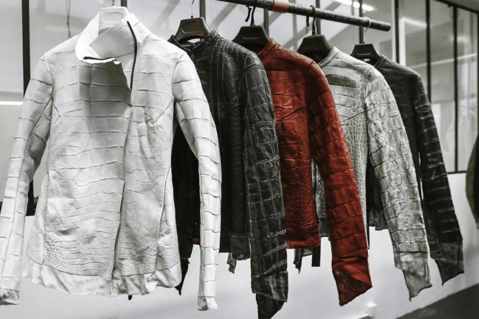 Брюки Isaac Sellam – купить оригинал в официальном магазине Leform в Москве